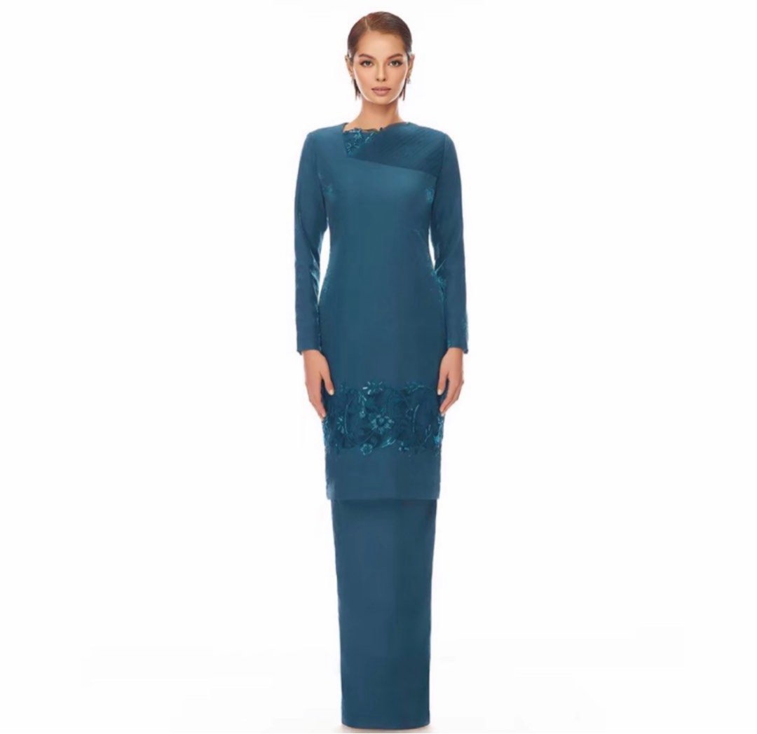 Wanzar Brynne Prussian Blue, Women's Fashion, Muslimah Fashion, Baju ...
