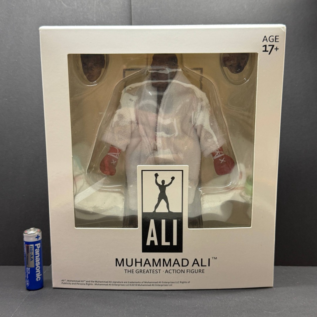Maskaway Limited Everlast Muhammad Ali The Greatest Action Figure ...