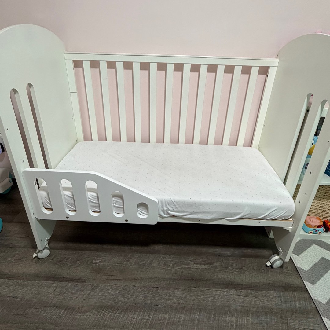 Happy Cot Happy Sheep 4-in-1 Convertible Baby Cot, Babies & Kids, Baby ...