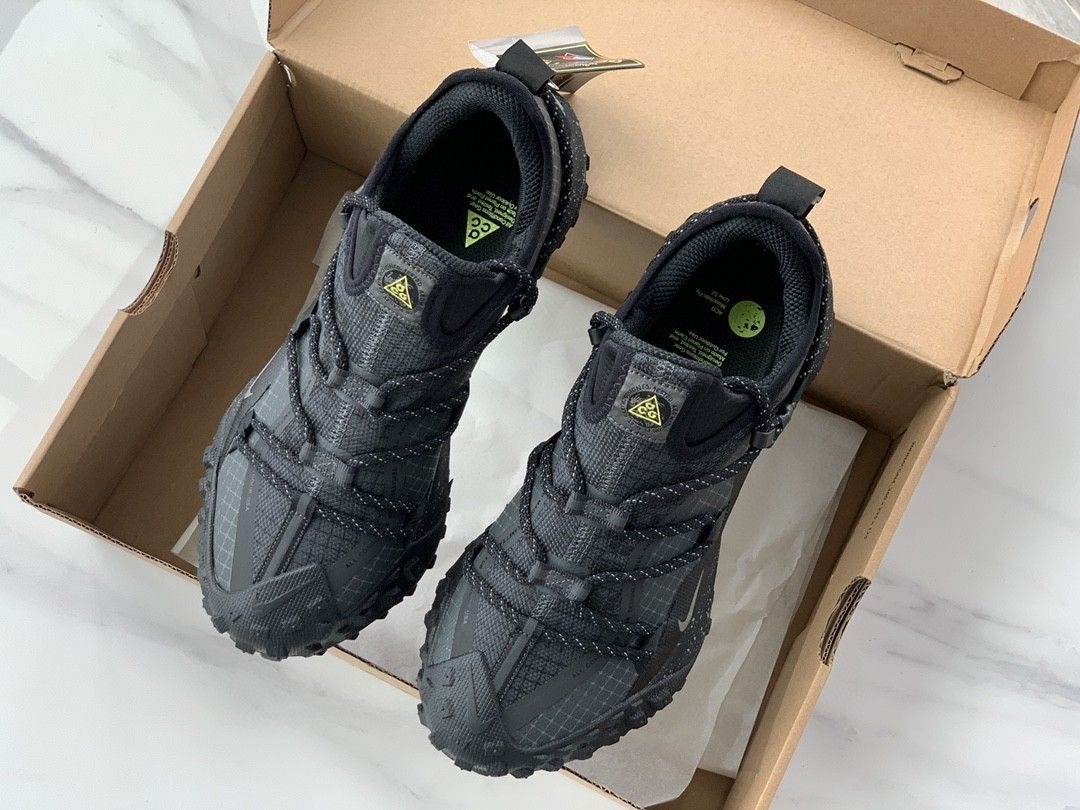Nike ACG Mountain Fiy Low GTX SE, Men's Fashion, Footwear, Sneakers on ...