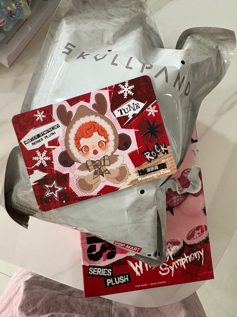 POP MART SKULLPANDA Winter Symphony Series Plush wanderer’s tune ...