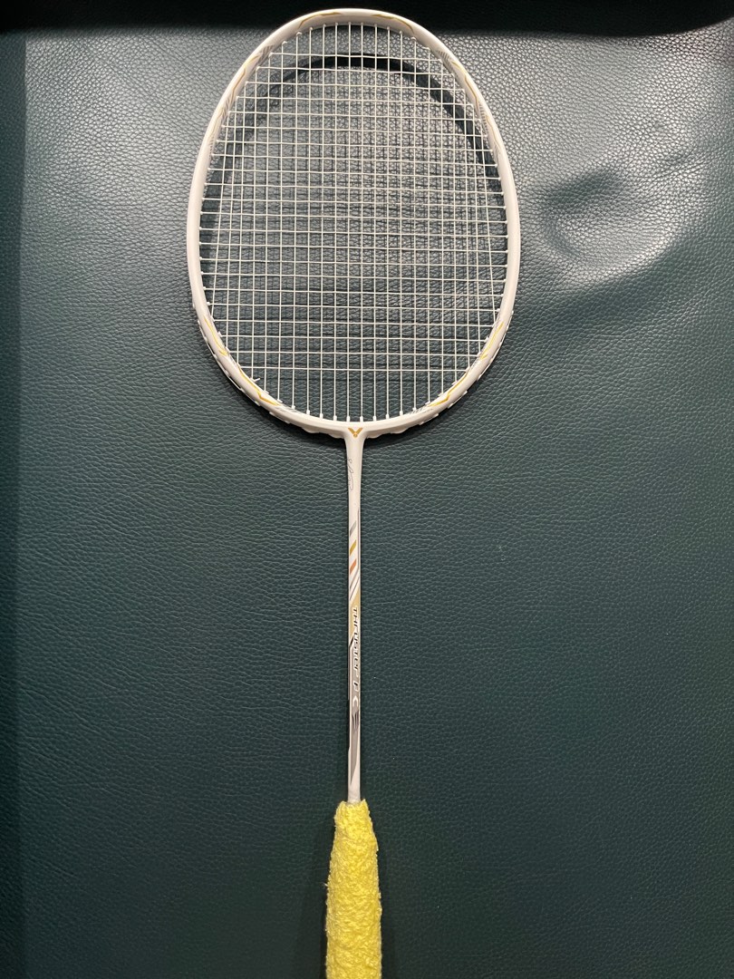 TTY Thruster F Claw, Sports Equipment, Sports & Games, Racket & Ball ...