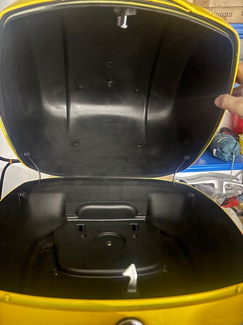 VESPA 300 BOX / RXZ RCB RIM, Motorcycles, Motorcycle Accessories on ...