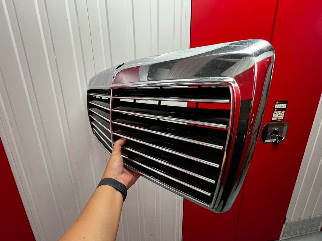 W124 Pre-Facelift Chrome Front Grill, Car Accessories, Accessories on ...