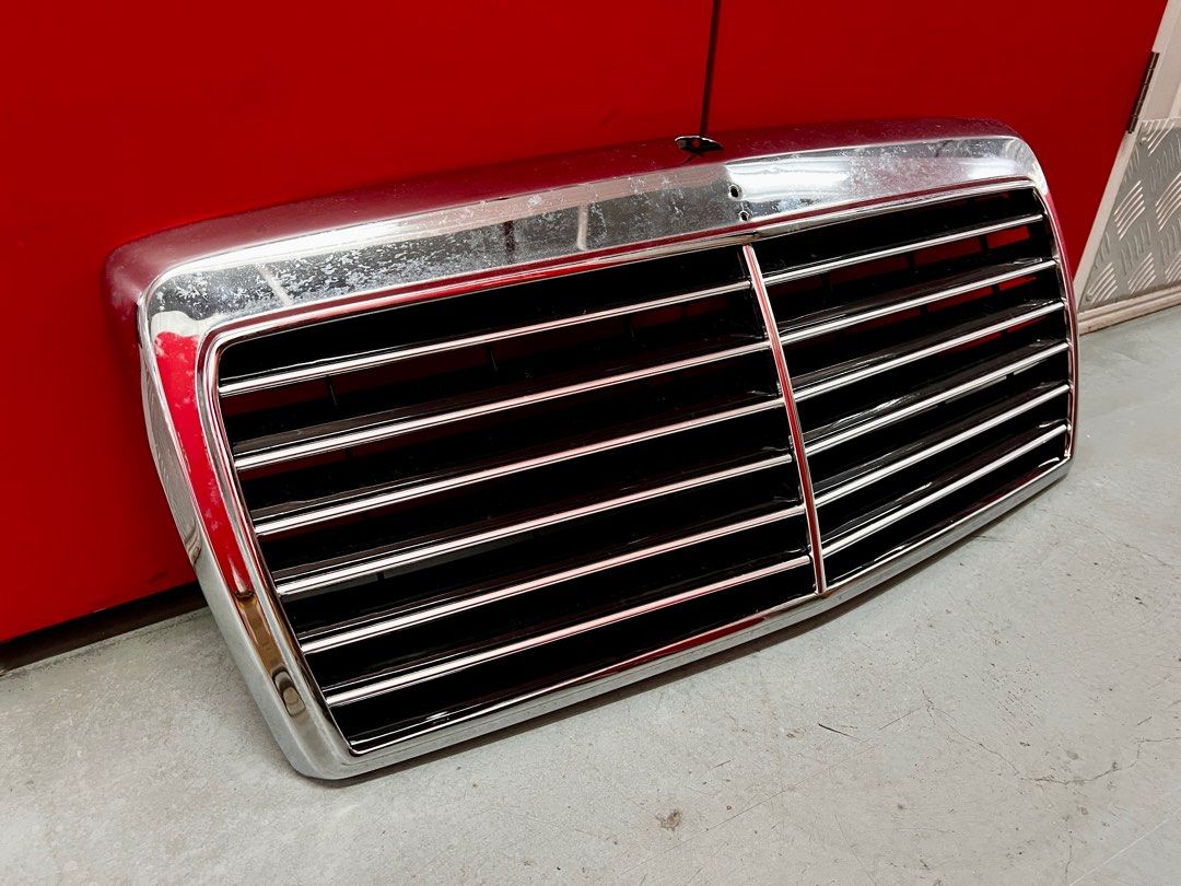 W124 Pre-Facelift Chrome Front Grill, Car Accessories, Accessories on ...