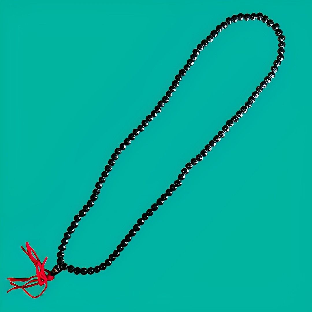 Black Chanting Beads with Red Tassel/108 Mala Beads, Lek Nampi, LP ...