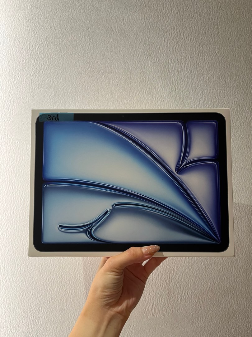 iPad Air M3 Blue 256GB, Mobile Phones & Gadgets, Tablets, iPad on Carousell