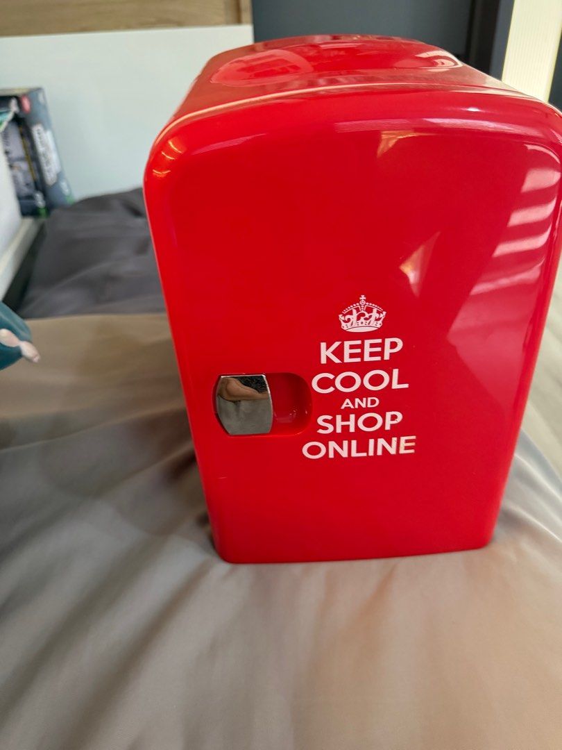 Coca-Cola Mini Fridge - Red, Hobbies & Toys, Toys & Games on Carousell