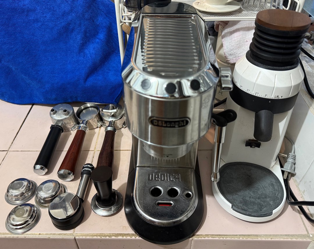 Delonghi ec685 意式咖啡機 + WPM ZD-15 磨豆機, 家庭電器, 廚房電器, 咖啡機及咖啡壺 - Carousell