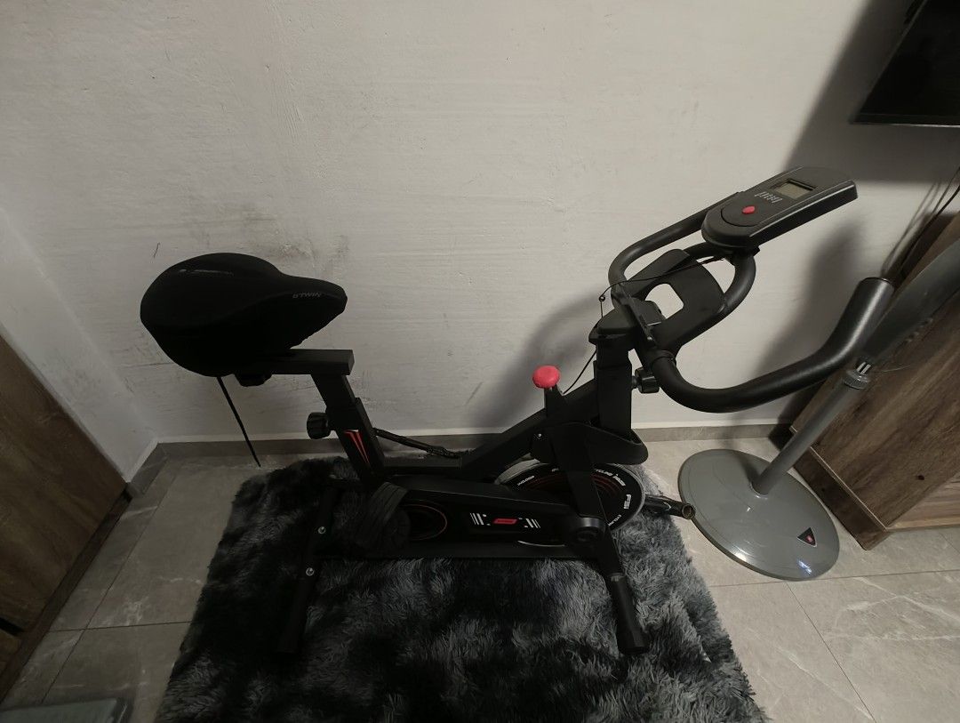 Indoor Exercise Bike, Sports Equipment, Exercise & Fitness, Cardio & Fitness Machines on Carousell