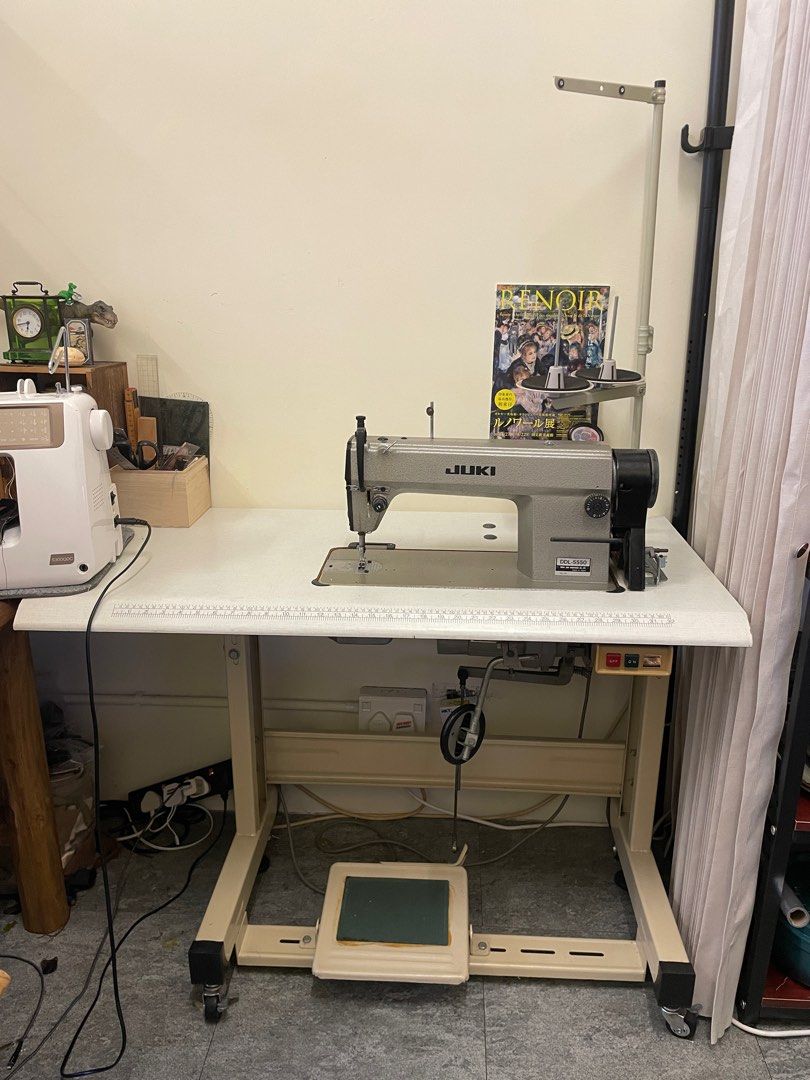 JUKI DDL-5550 工業平車縫紉機, 家庭電器, 其他家庭電器 - Carousell