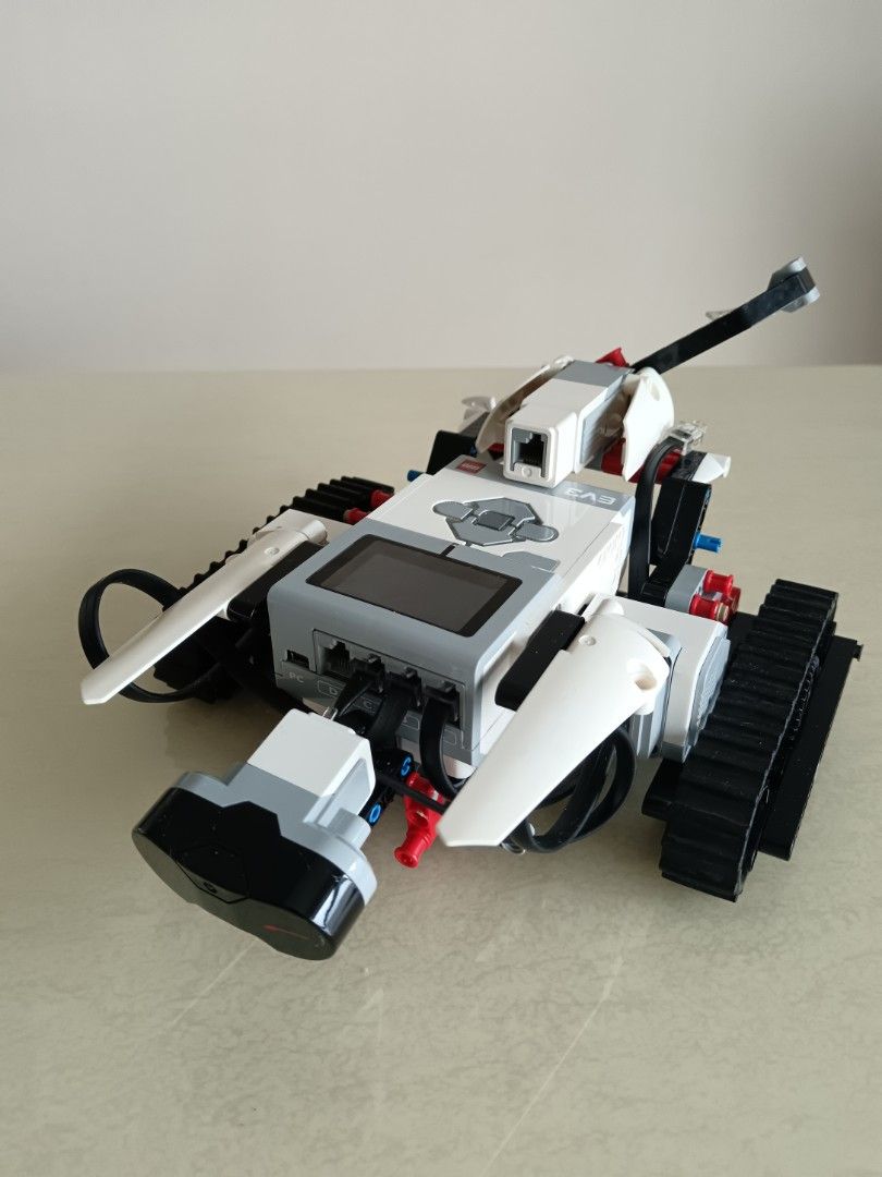 Lego Mindstorms EV3 Robot, Hobbies & Toys, Toys & Games on Carousell
