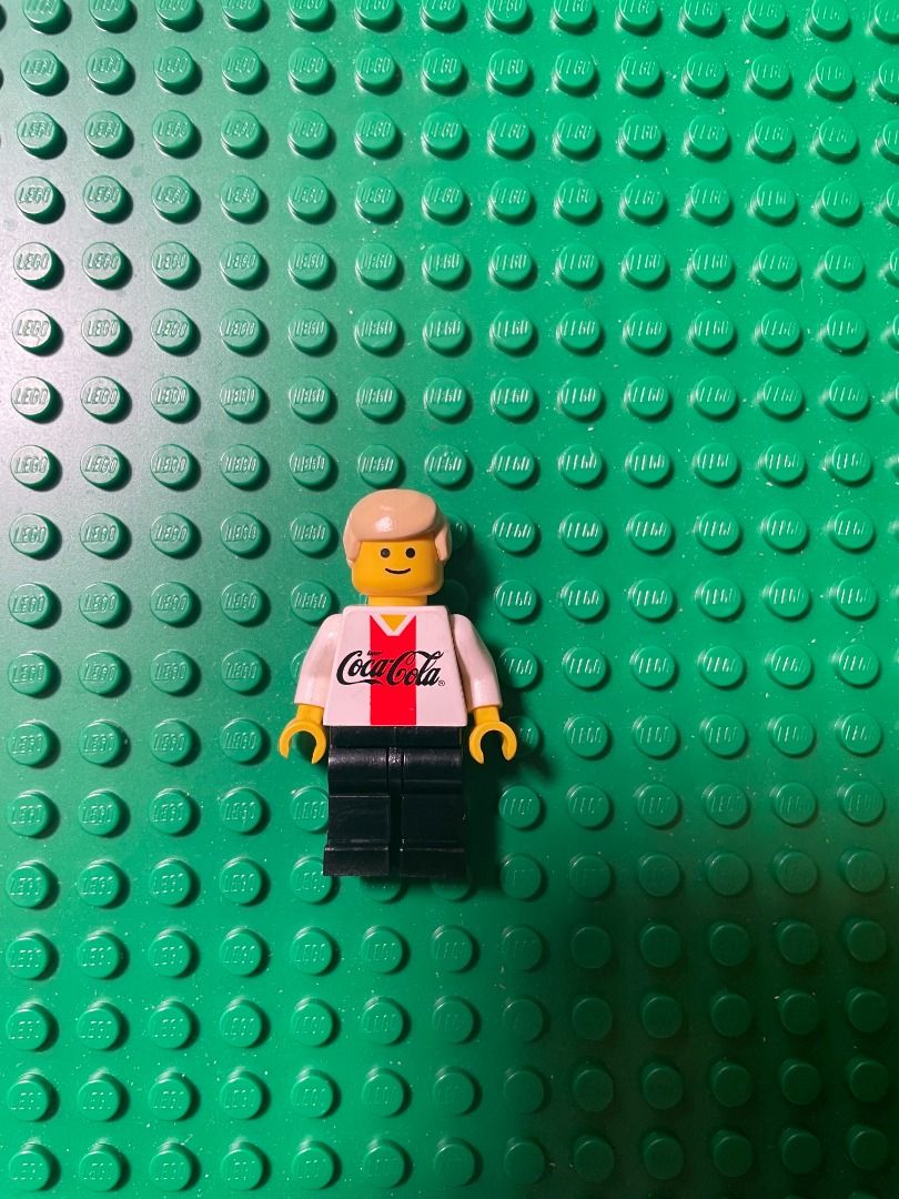 Lego Soccer Player Coca-Cola Striker 4 with '45' on the back Set 4452 ...