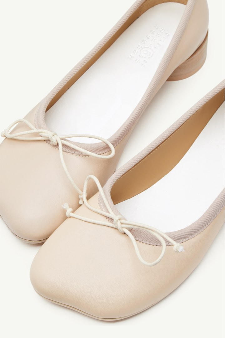 Maison Margiela MM6 Tabi Ballerina Flats - Beige, Women's Fashion ...