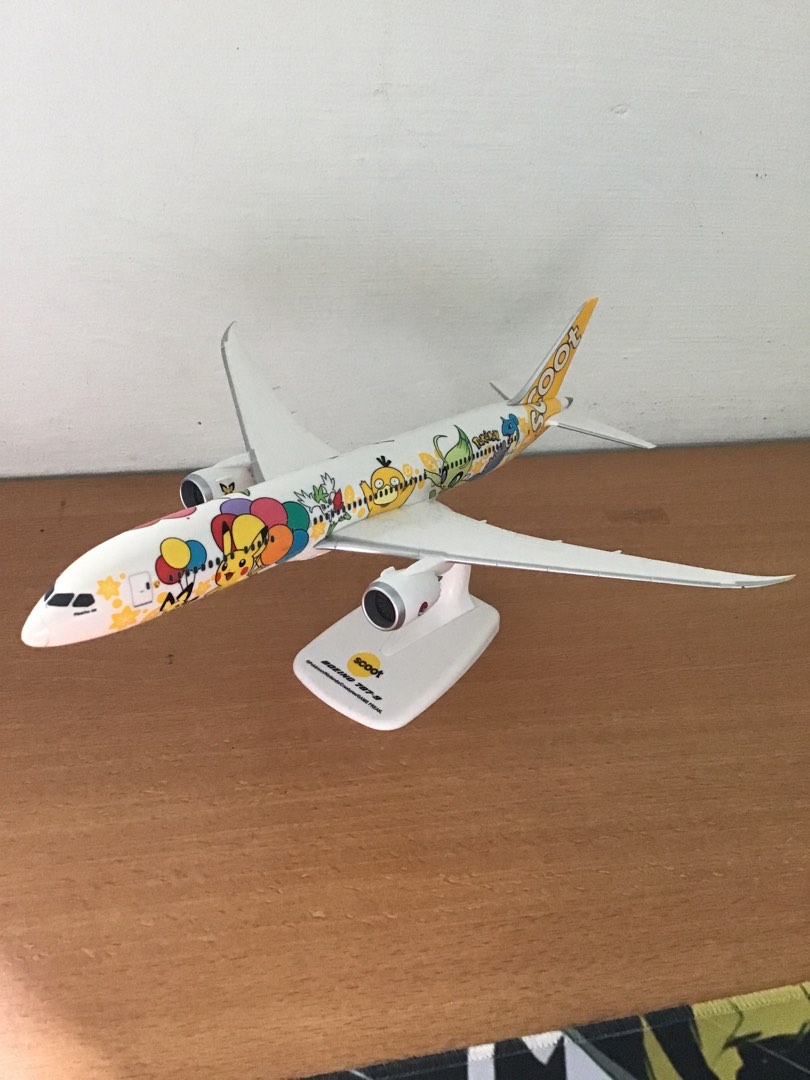 Scoot Boeing 787-9 Model Airplane, Hobbies & Toys, Toys & Games on ...