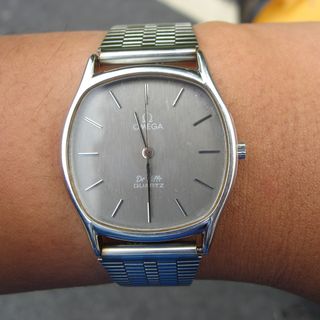 1980s Vintage Omega De Ville Quartz (Cal. 1332) – Tropical Patina Cream ...