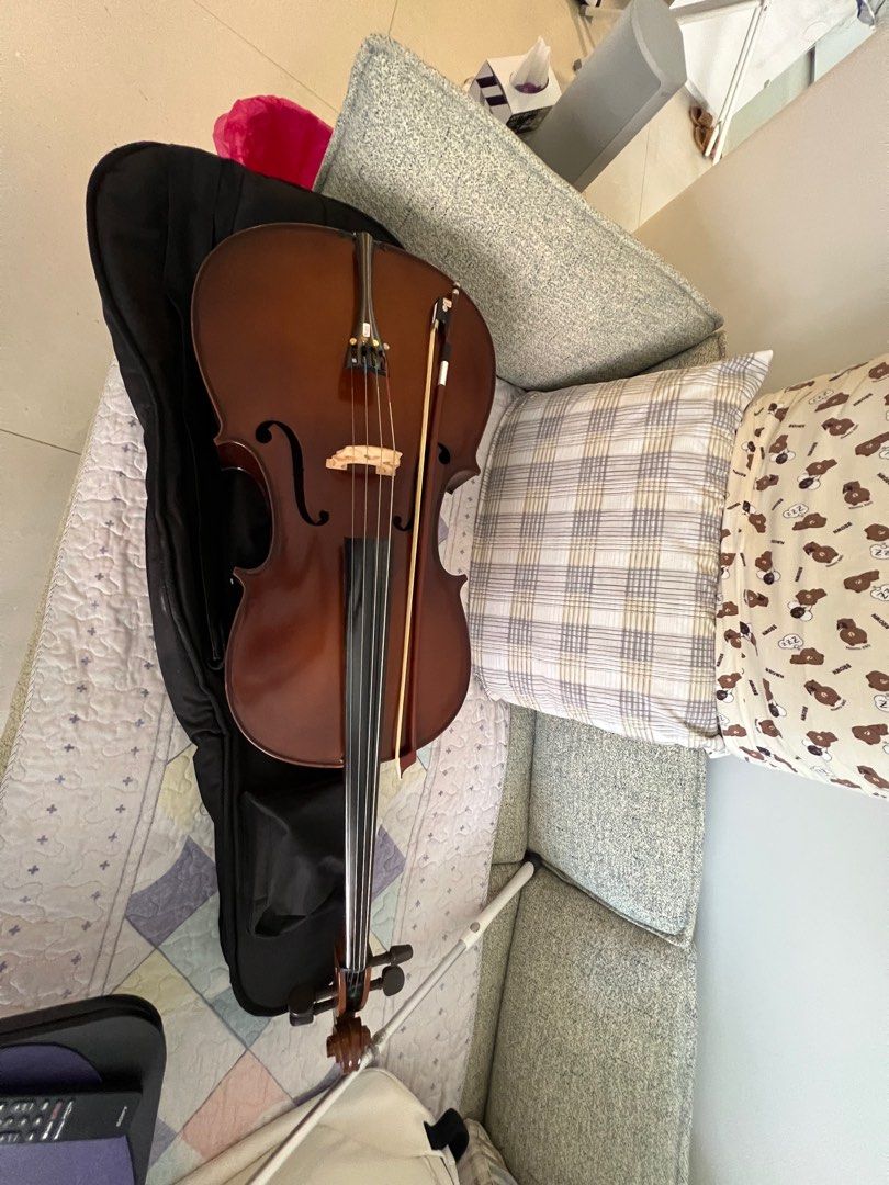 3/4-Size Cello with Bow and Case, Hobbies & Toys, Musical Instruments ...