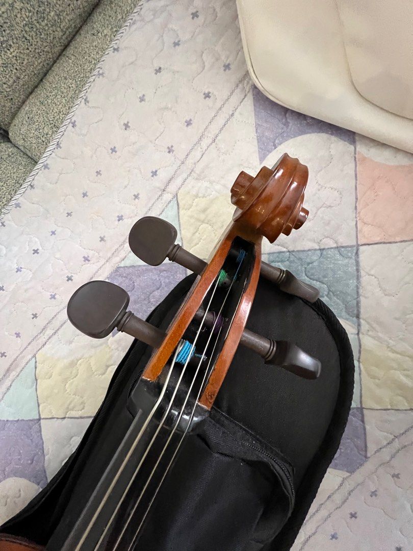 3/4-Size Cello with Bow and Case, Hobbies & Toys, Musical Instruments ...
