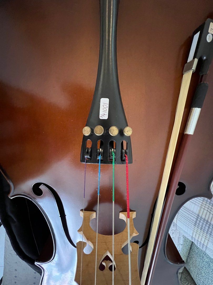3/4-Size Cello with Bow and Case, Hobbies & Toys, Musical Instruments ...