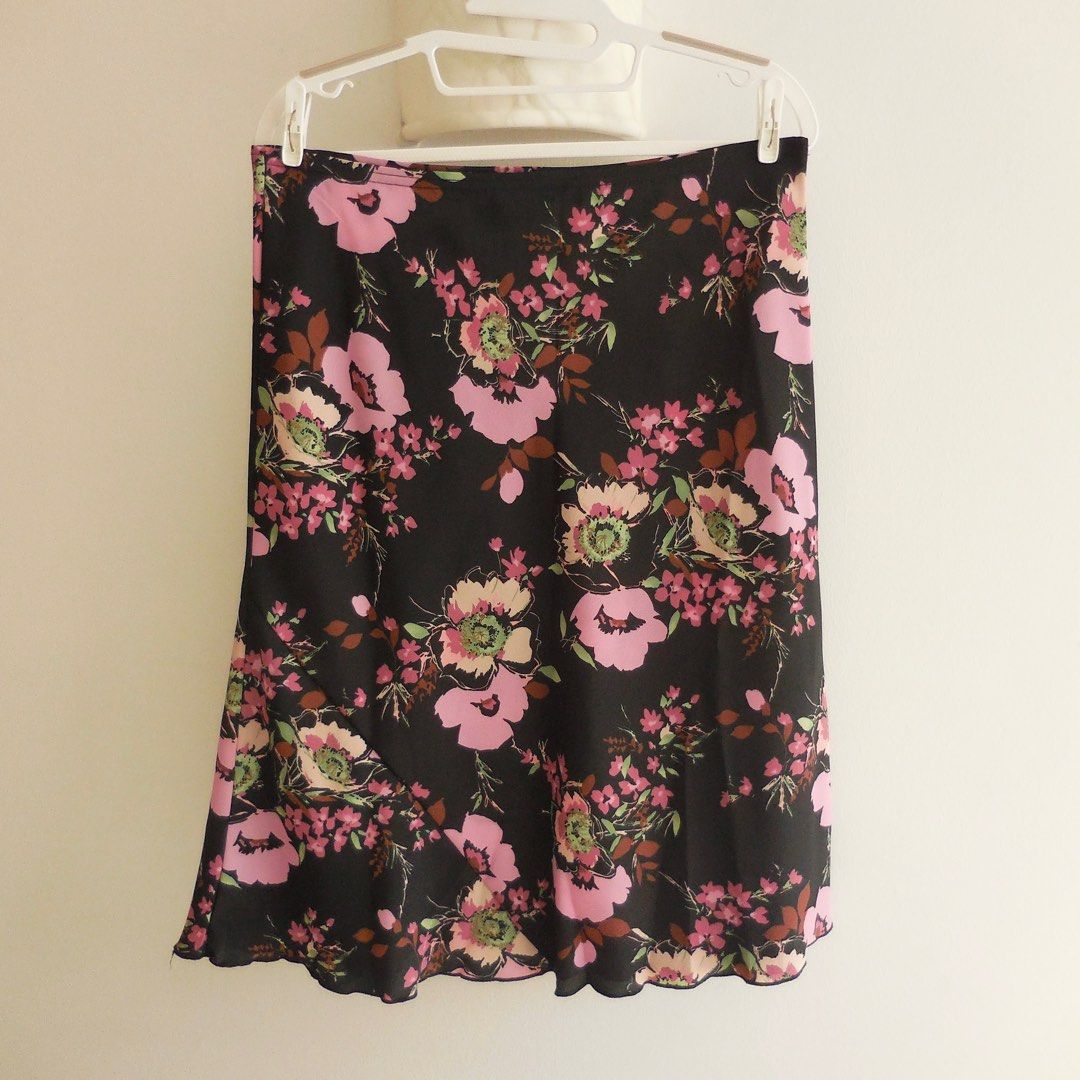 90s vintage pink floral midi skirt, Women's Fashion, Bottoms, Skirts on ...