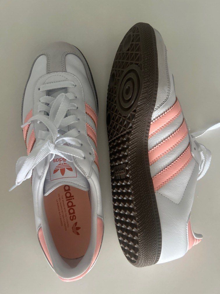 🎀 SALMON PINK SAMBAS, Women's Fashion, Footwear, Sneakers on Carousell