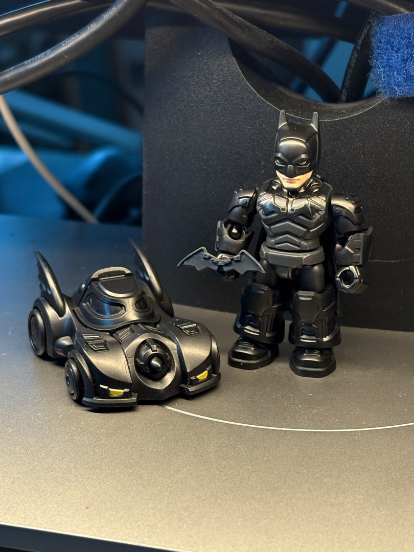Blokees DC defender series 2022 Batman and 1989 Batmobile, Hobbies ...