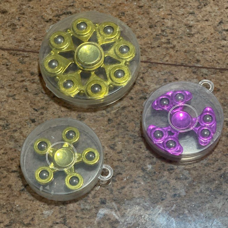 BRAND NEW Fidget Spinners - Gold and Purple, Hobbies & Toys, Toys ...