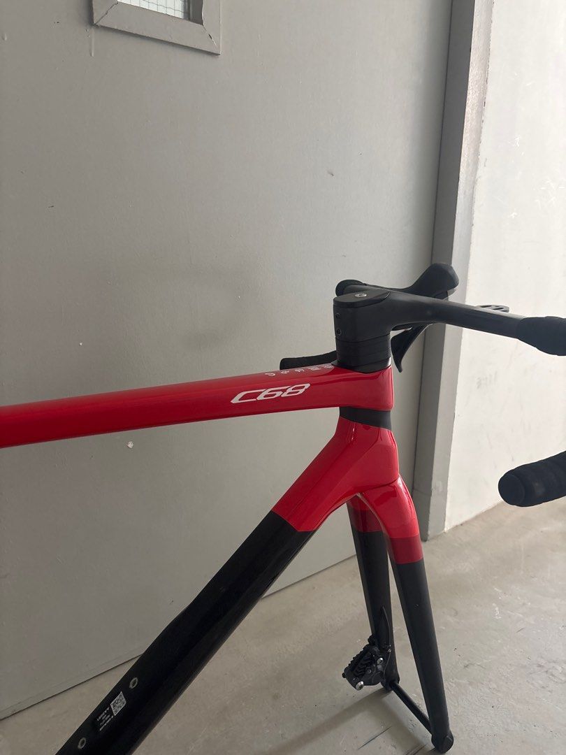 Colnago C68, Sports Equipment, Bicycles & Parts, Bicycles on Carousell