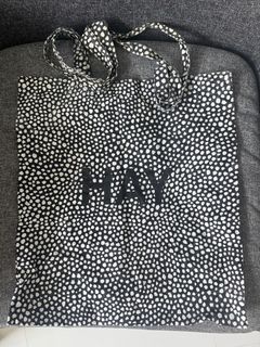 Hay tote For Sale | Carousell Singapore