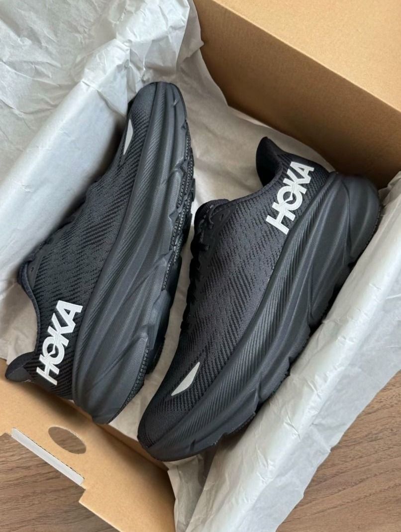 HOKA ONE ONE Clifton 9, Women's Fashion, Footwear, Sneakers on Carousell