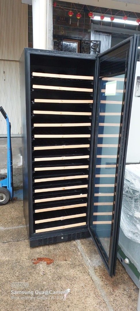 KADEKA Signature Wine Cooler, TV & Home Appliances, Kitchen Appliances ...