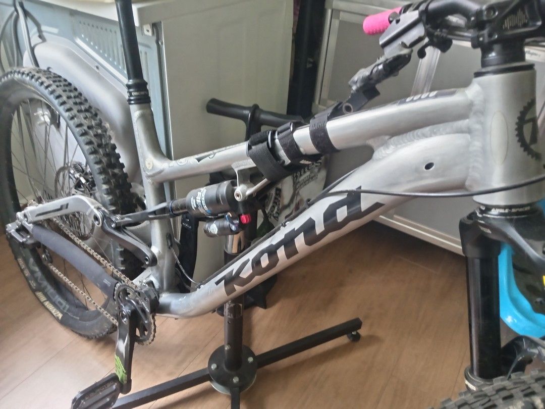 Kona Mountain Bike with Shimano Zee Brakes, Sports Equipment, Bicycles ...
