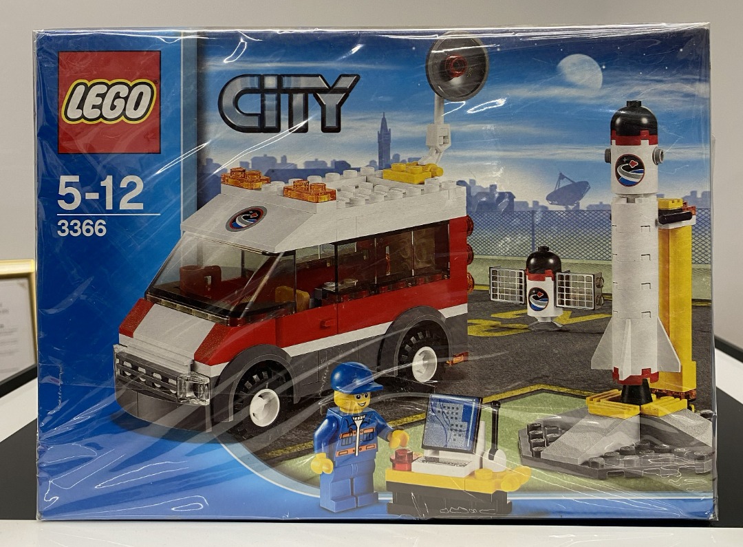 Lego City 3366 Satellite Launch Pad, Hobbies & Toys, Toys & Games on ...