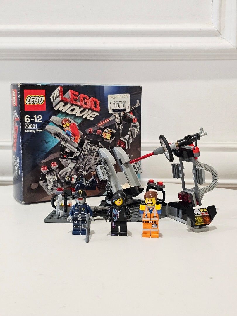 LEGO The LEGO Movie 70801 Melting Room, Hobbies & Toys, Toys & Games on ...