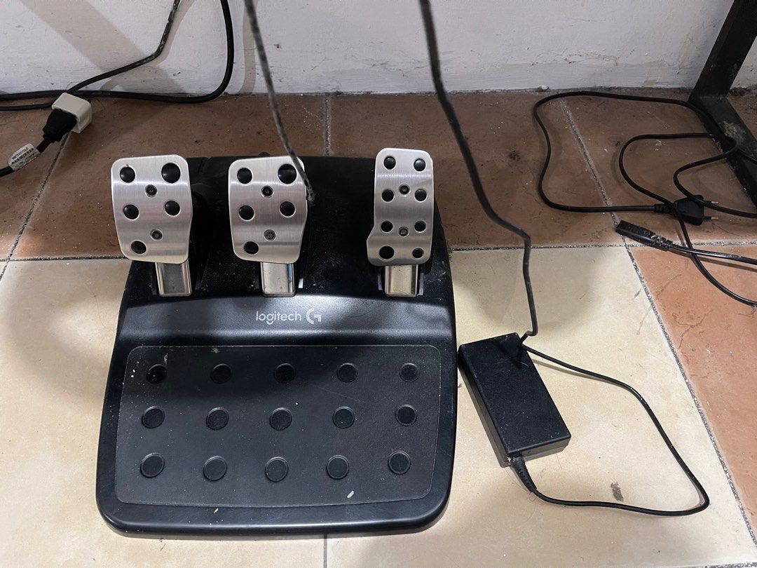 LOGITECH G29 DRIVING FORCE RACING WHEEL COMPLETE SET, Video Gaming ...