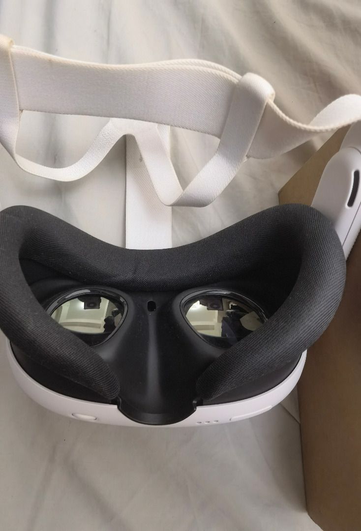 Meta Quest 3 VR Headset, Video Gaming, Video Game Consoles, Others on ...