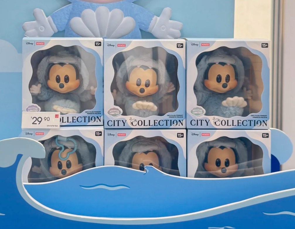 Miniso Mickey Merlion Singapore Exclusive, Hobbies & Toys, Toys & Games ...