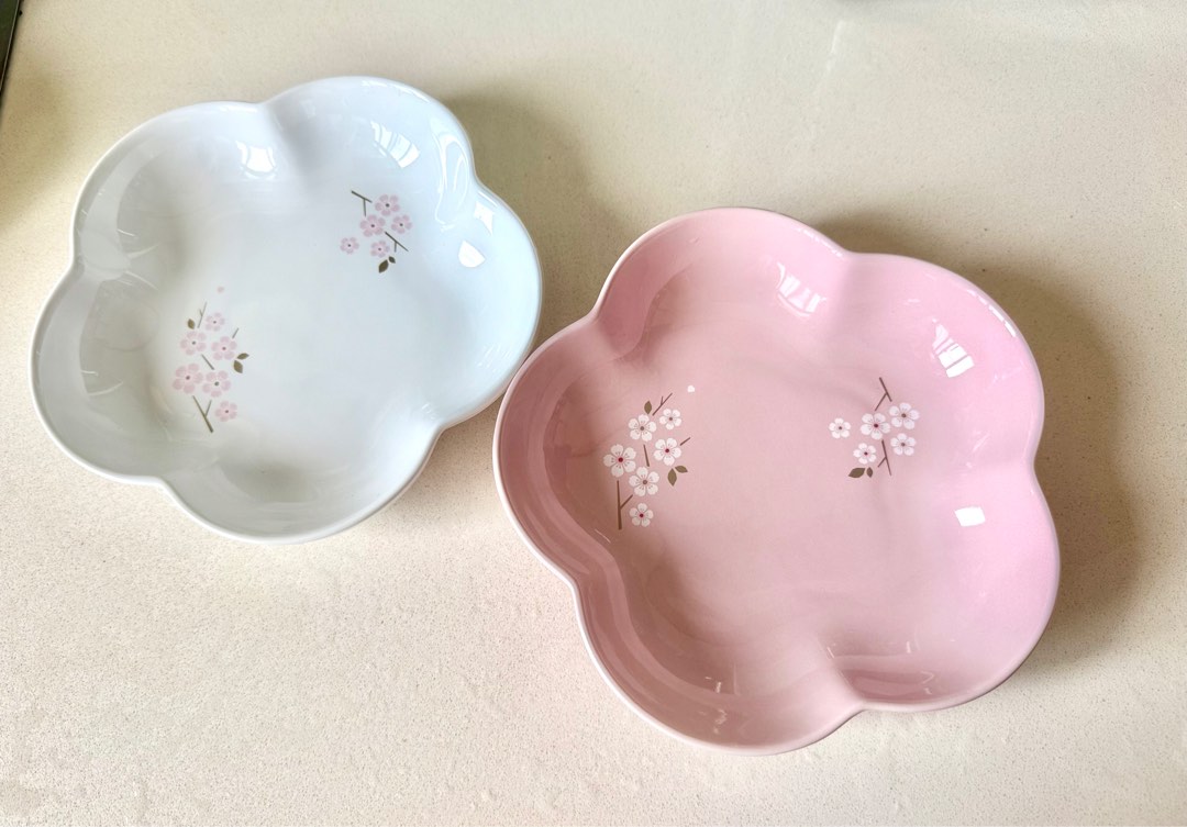 New Le Creuset Sakura Fafa Dish _ Christmas NEw Year Gift Ideas ...