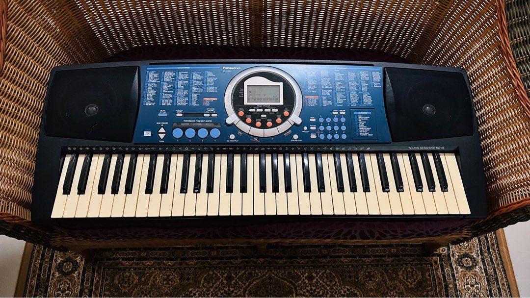 Panasonic SC-KC200 Keyboard, Hobbies & Toys, Music & Media, Musical ...