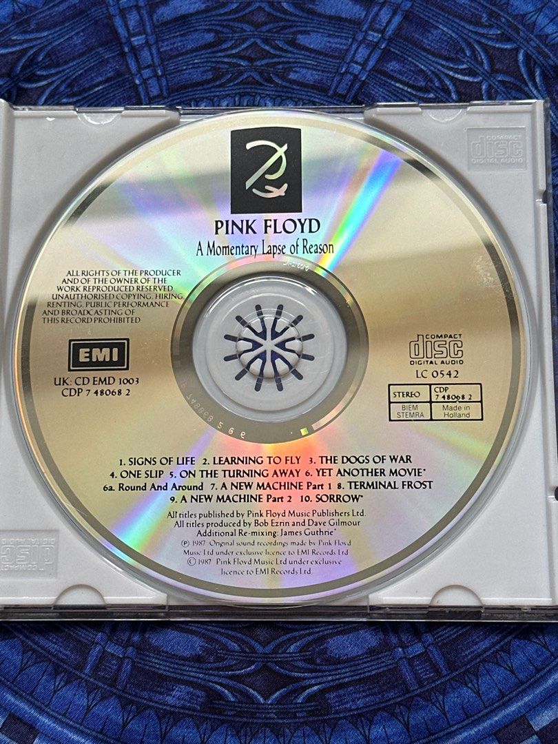 Pink Floyd - A Momentary Lapse of Reason CD, Hobbies & Toys, Music ...