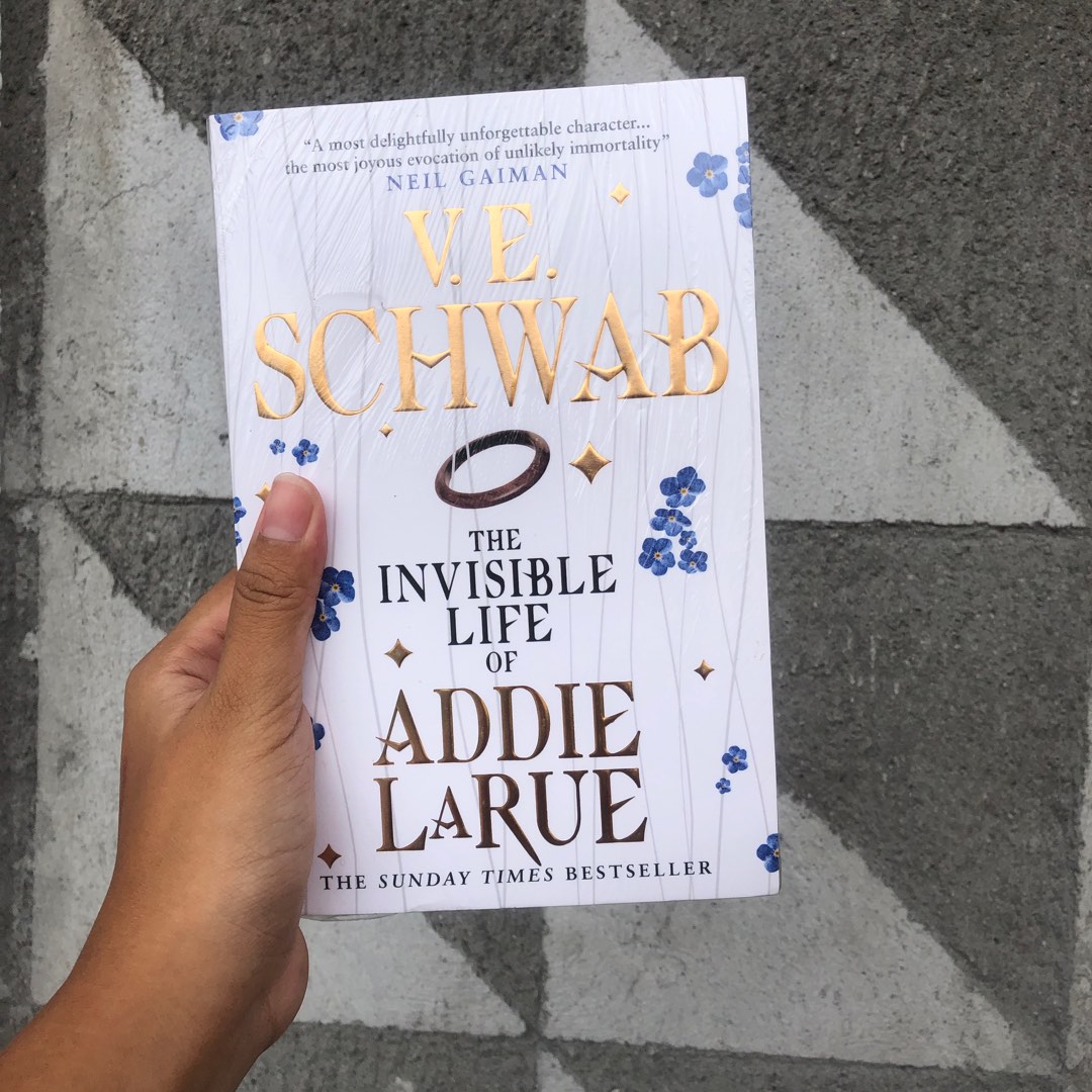 SEALED The Invisible Life of Addie Larue by V.E. Schwab, Hobbies & Toys ...