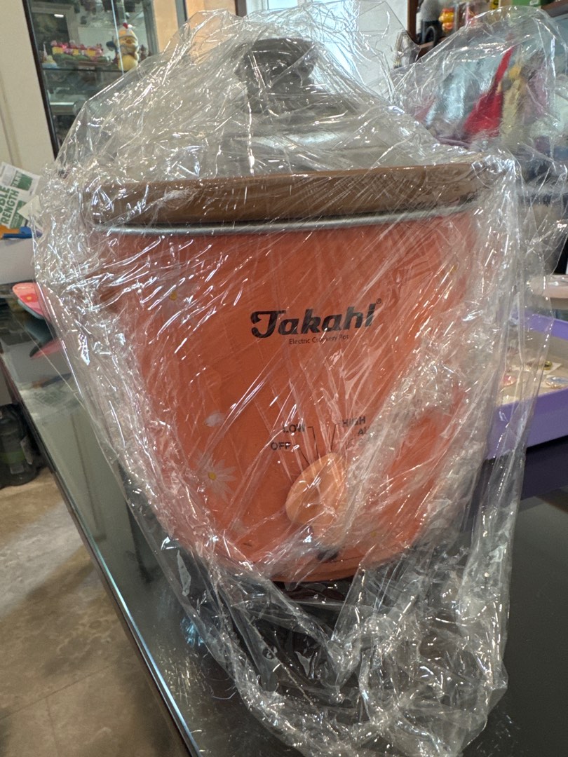 Takahi Slow Cooker 1.8L, Furniture & Home Living, Kitchenware ...