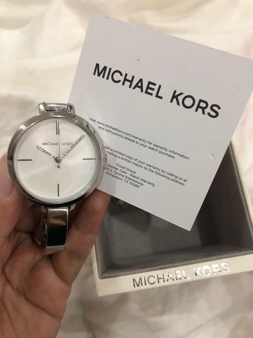 📢 NOVEMBER Mega SALE 📢 MK3733 Jaryn Bangle Stainless Steel Women's MK ...