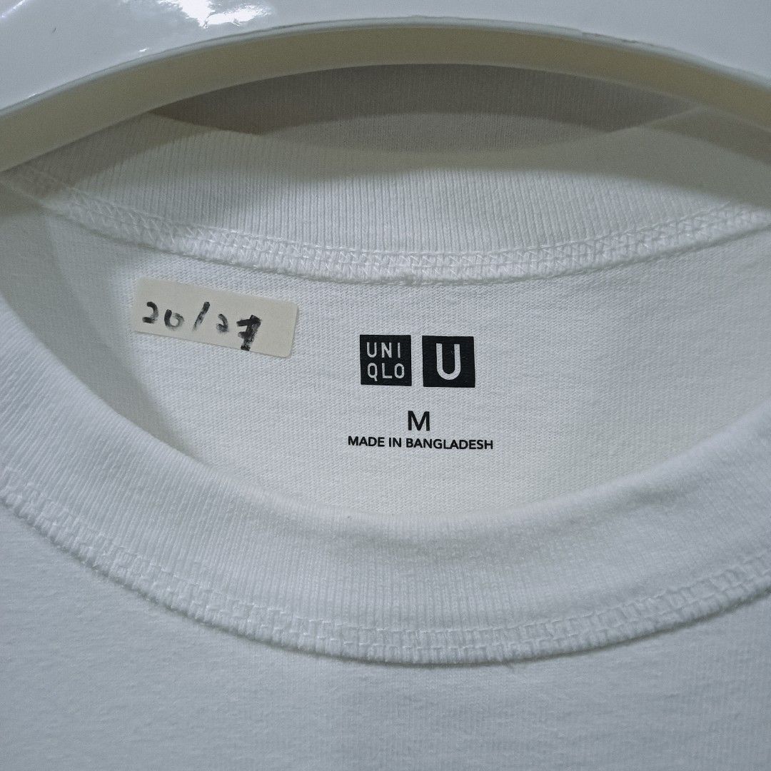 (M)Combo Uniqlo crew neck plain, Men's Fashion, Activewear on Carousell