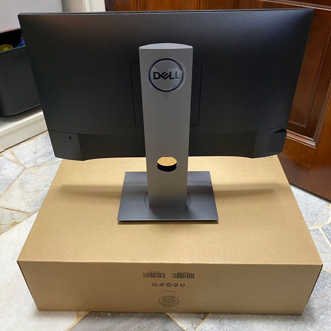 Dell Monitor (Multi-port and 180 Rotation) , Computers & Tech, Desktops ...