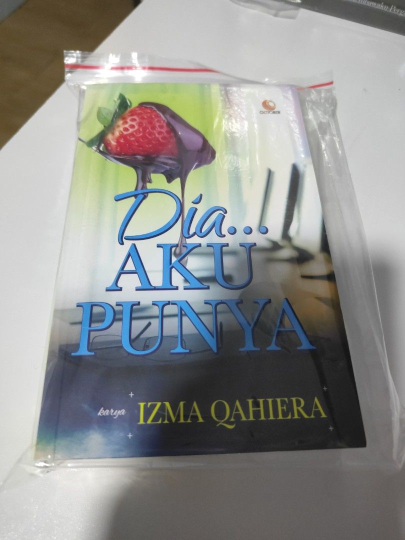 Dia... Aku punya by Izma qahiera, Hobbies & Toys, Books & Magazines ...