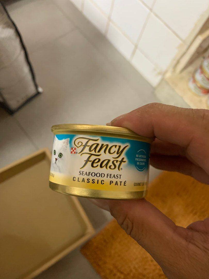 Fancy Feast classic pate, Pet Supplies, Pet Food on Carousell