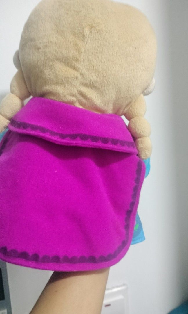 Hand puppet Anna Frozen, Hobbies & Toys, Toys & Games on Carousell