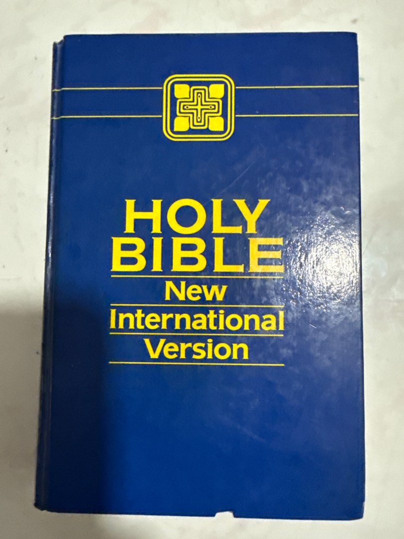 Holy Bible - New International Version, Hobbies & Toys, Books ...