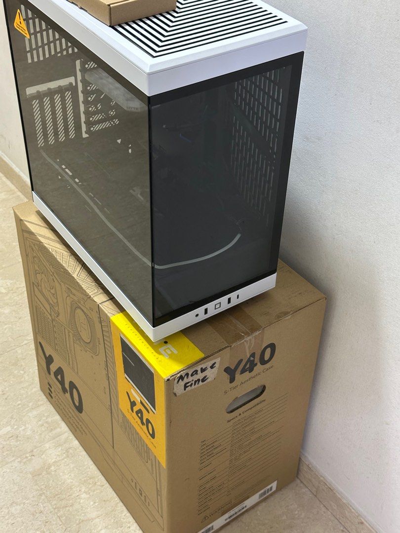 Hyte Y40 White PC case chassis, Computers & Tech, Parts & Accessories ...